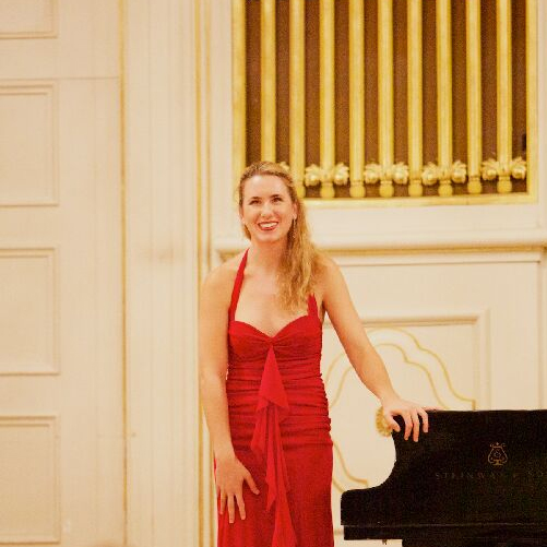 Featuring Lindsay Garritson