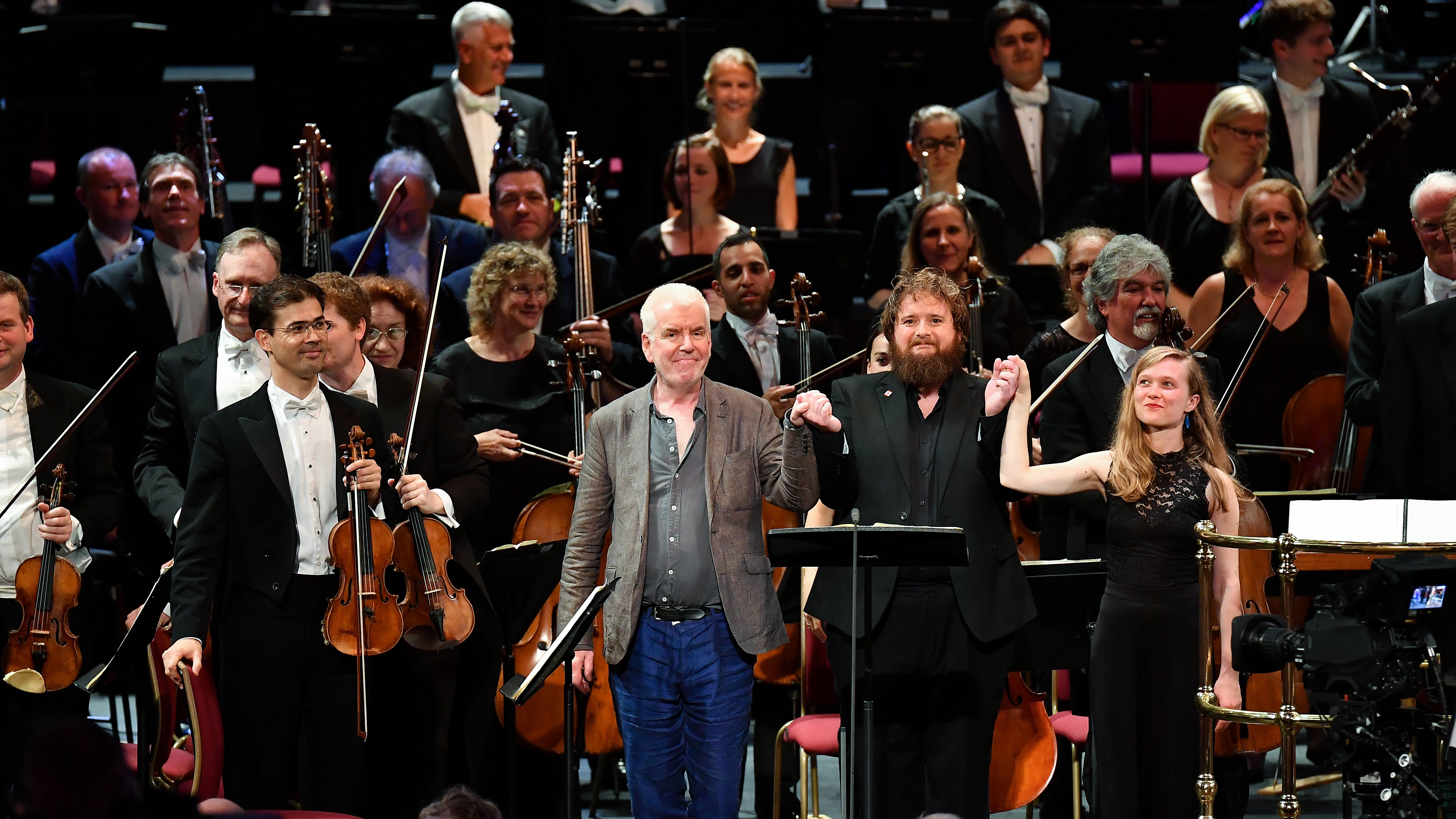 Mirga Gražinytė-Tyla conducts Beethoven, Stravinsky, Barry – With Leila ...