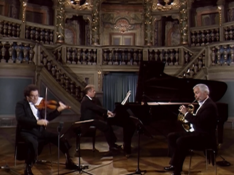 Itzhak Perlman, Dale Clevenger and Daniel Barenboin perform Brahms's ...