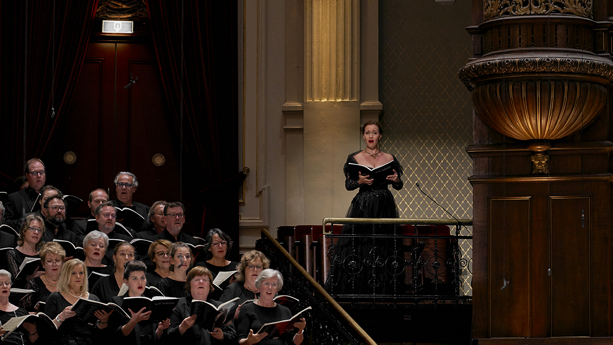 Gianandrea Noseda conducts Britten's War Requiem — With Elena Stikhina ...