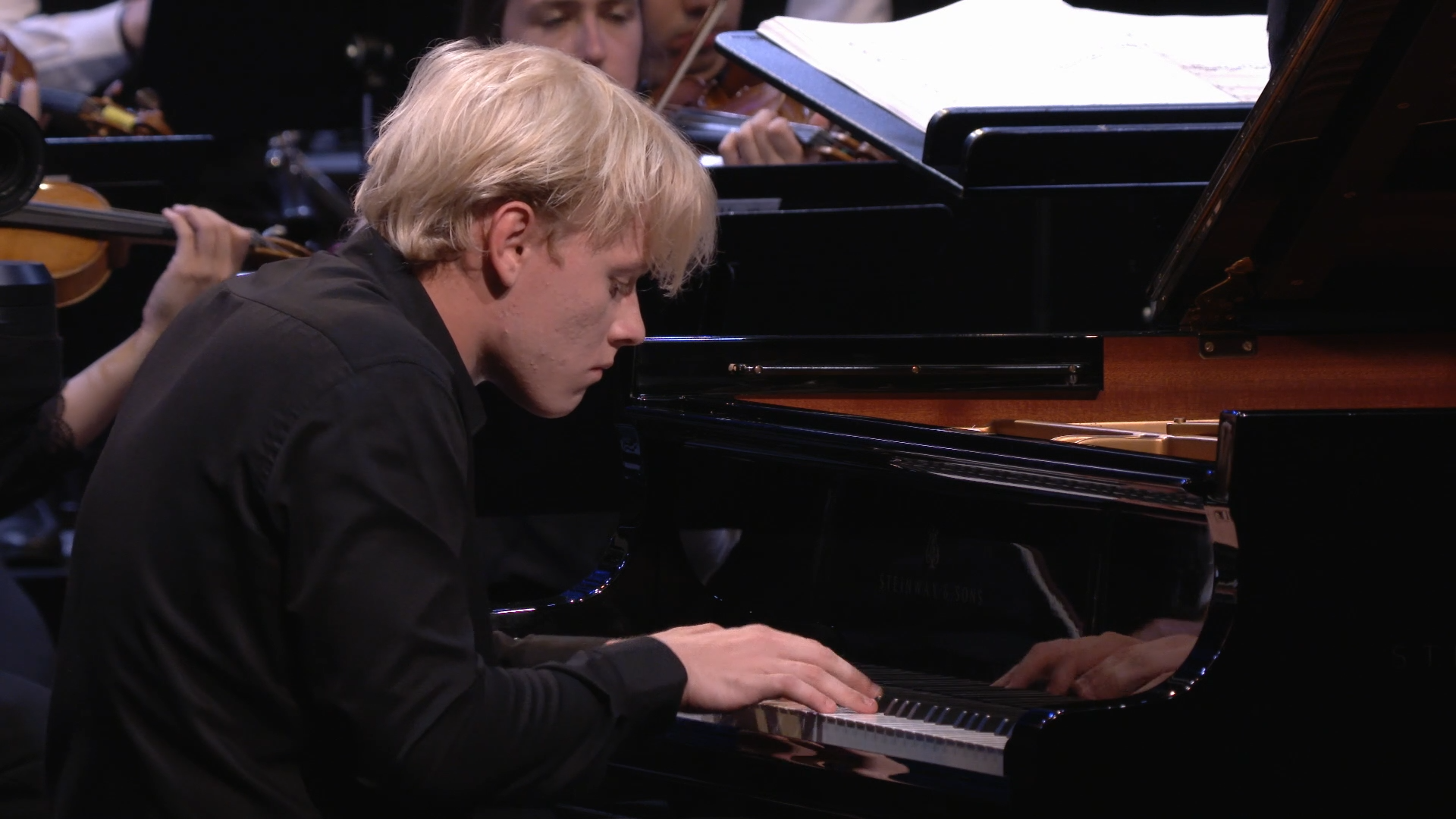 Charles Dutoit conducts Kodály, Prokofiev, and Stravinsky — With ...