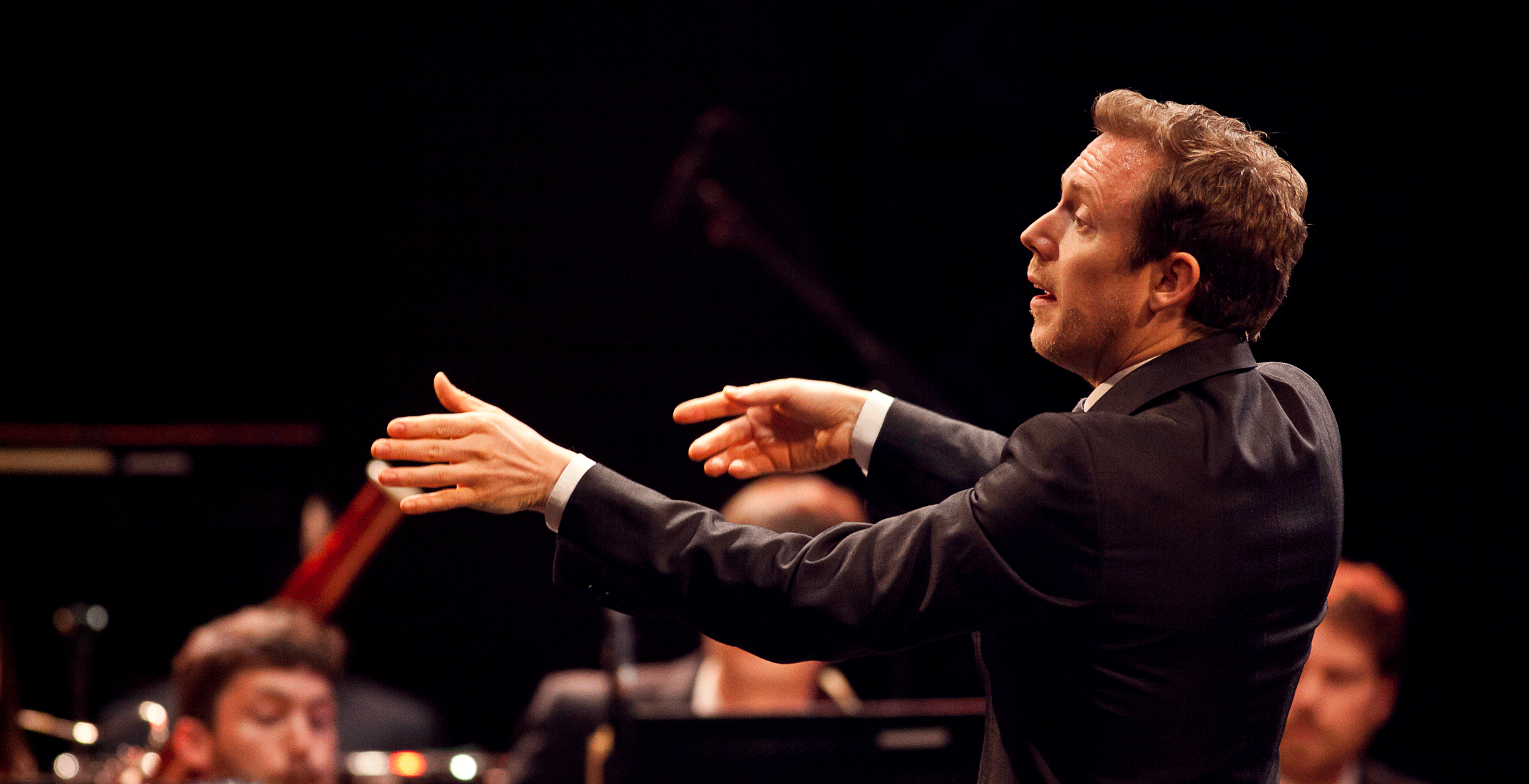 Daniel Harding conducts Mahler's Symphony No. 1