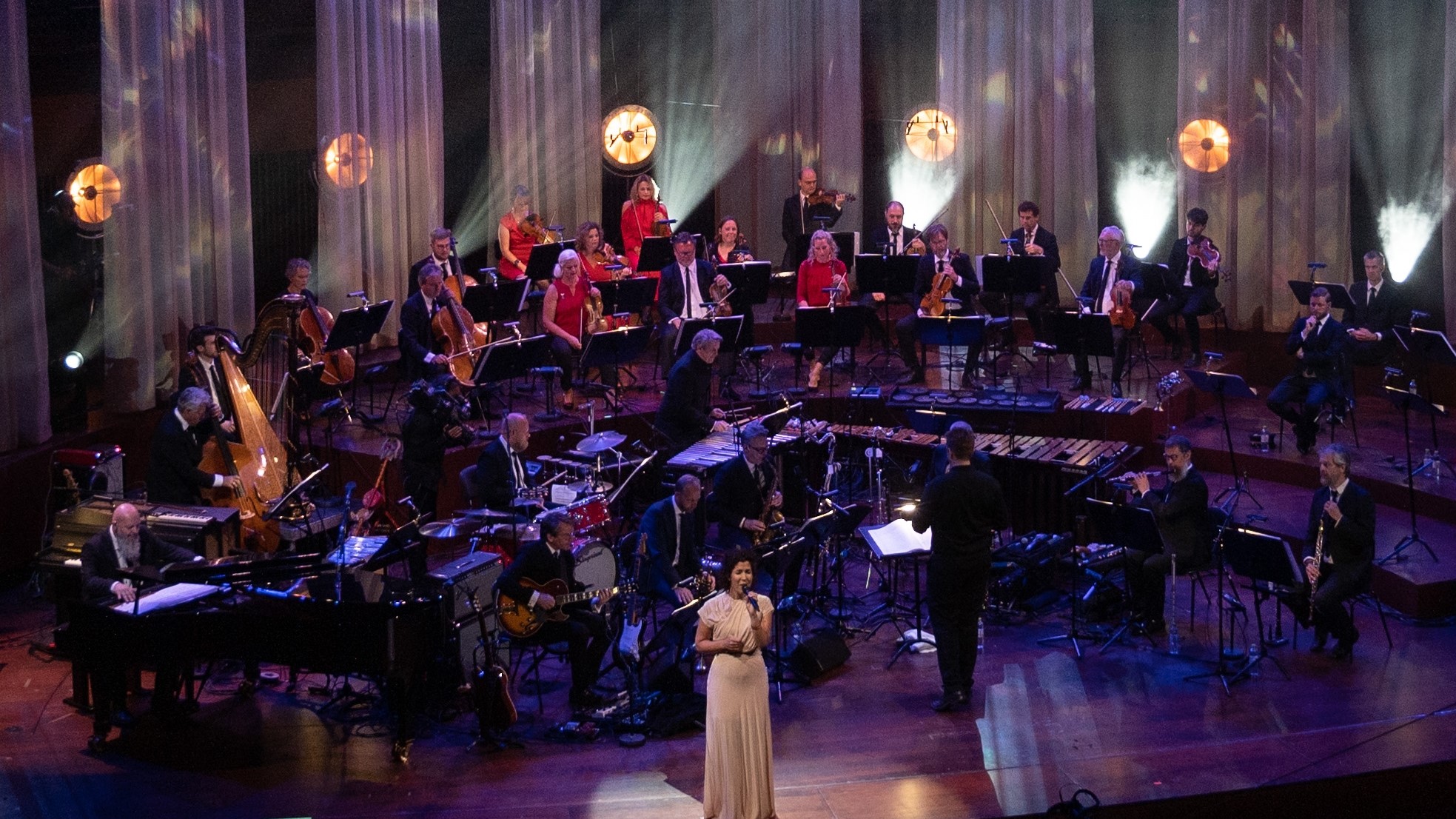 Klaus Tönshoff dirige Divas & Diamonds