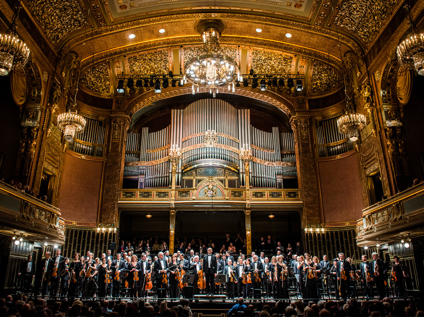 Iván Fischer conducts Mahler's Kindertotenlieder and Symphony No. 5 ...