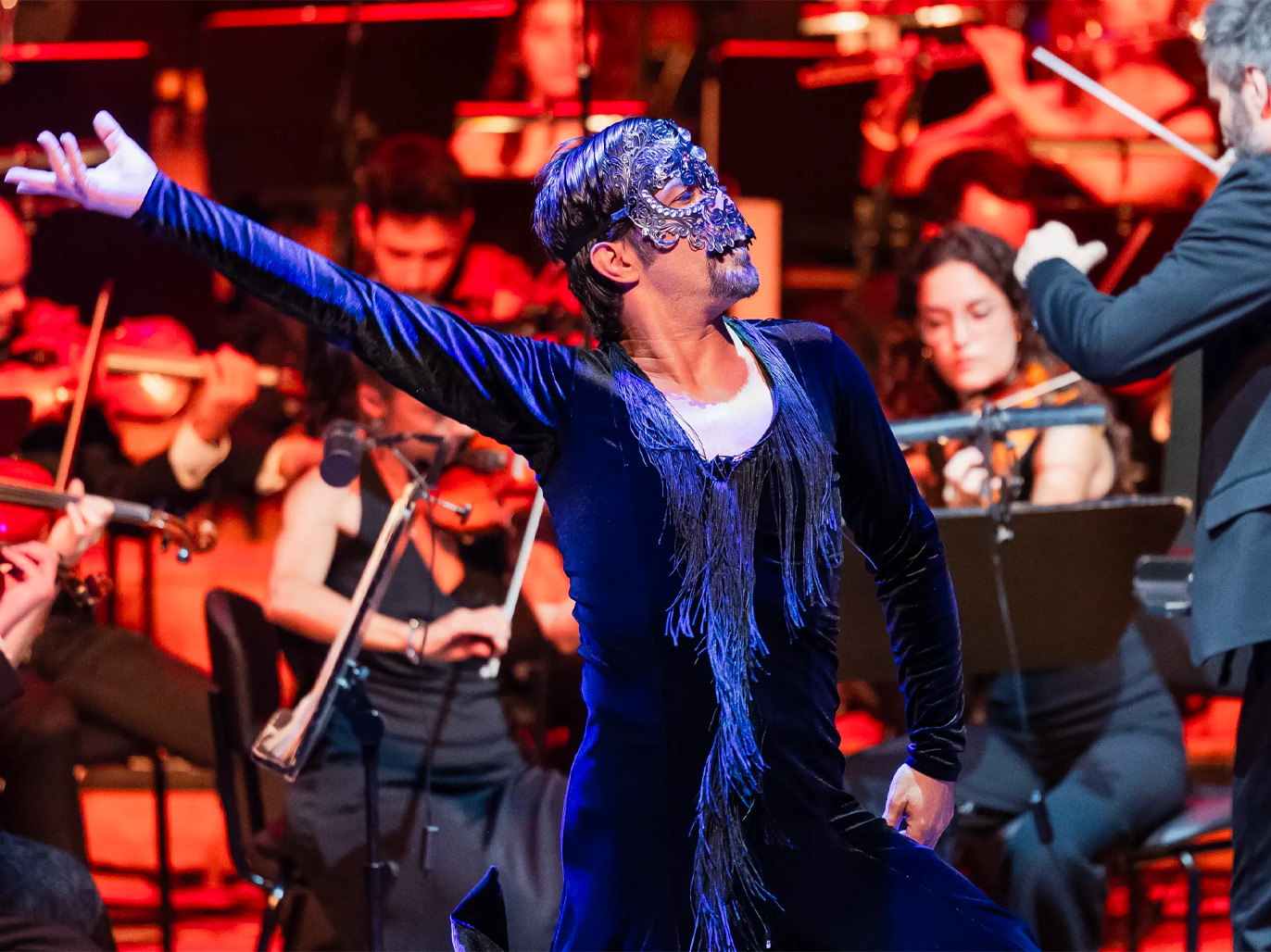 Josep Vicent conducts Rimsky-Korsakov, de Falla, and Bernstein — With Ginesa Ortega and David ...