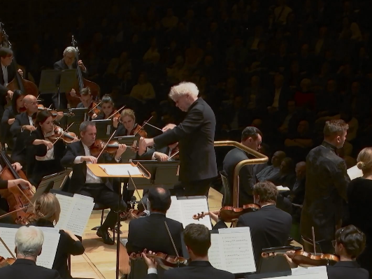 Sir Simon Rattle conducts Beethoven's Christ on the Mount of Olives ...