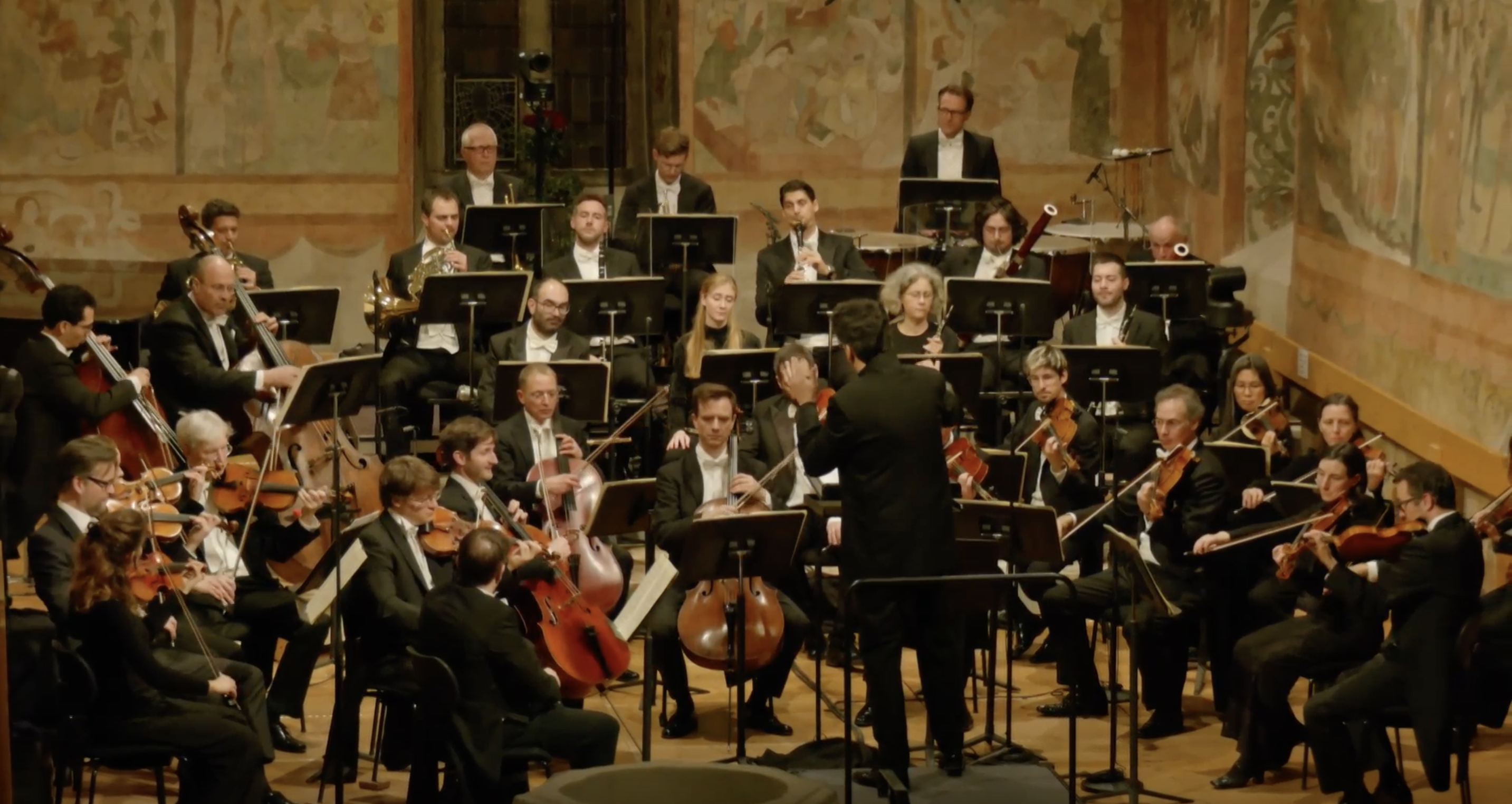 Michael Sanderling conducts Schreker and Beethoven