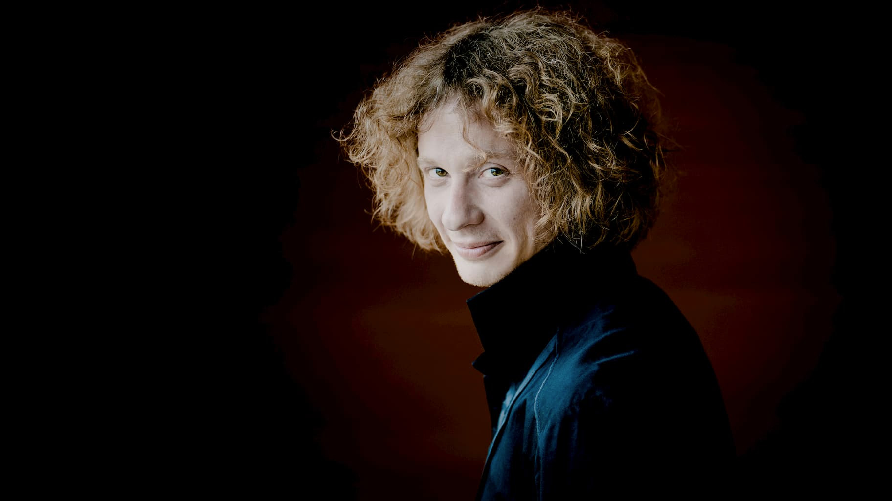 Santtu-Matias Rouvali conducts Thorvaldsdottir, Morricone, and ...