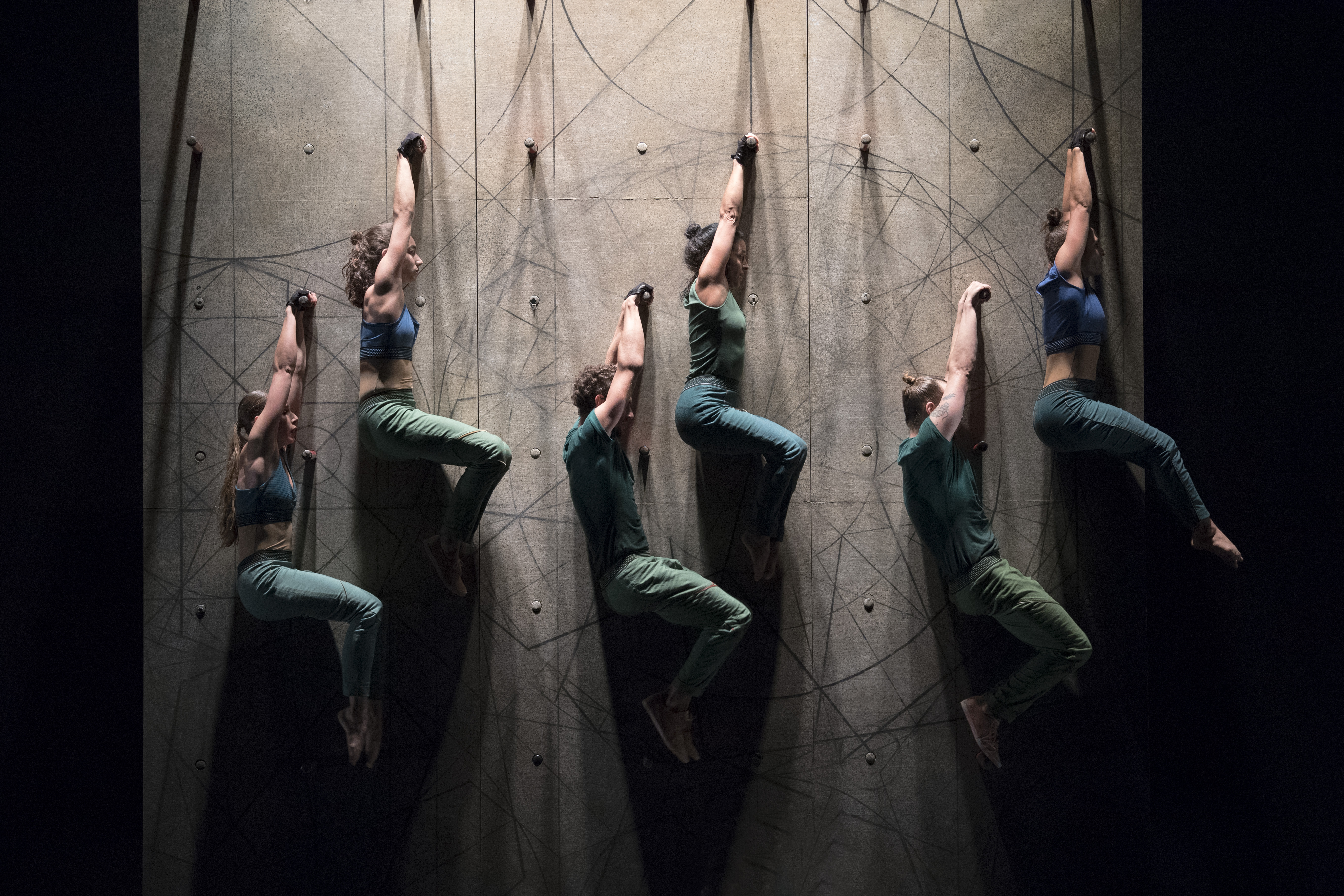 Mourad Merzouki's Vertikal