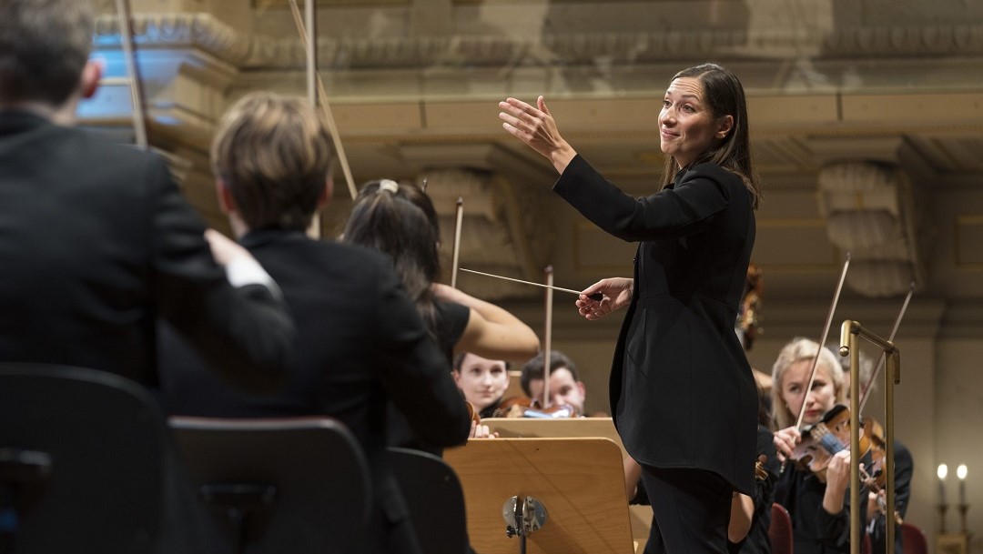Ariane Matiakh conducts Fauré, Prokofiev, and Beethoven - With Veronika ...